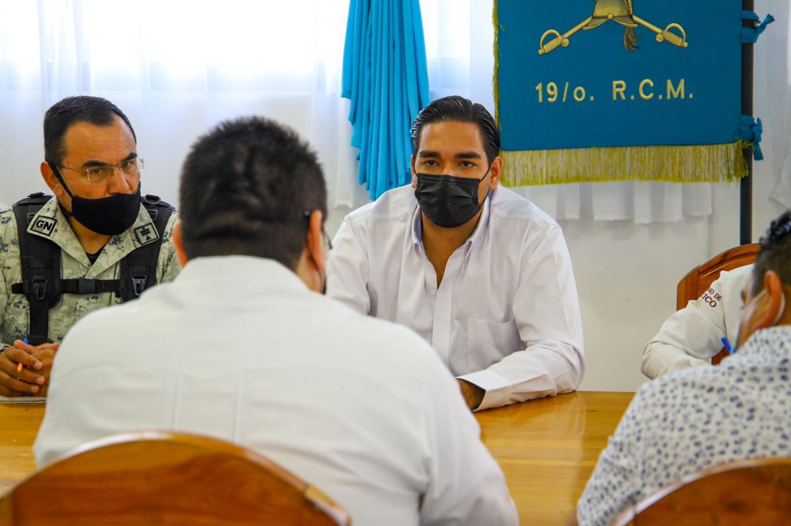 Participa alcalde Carlos Víctor Peña Ortiz en la Mesa para la ...