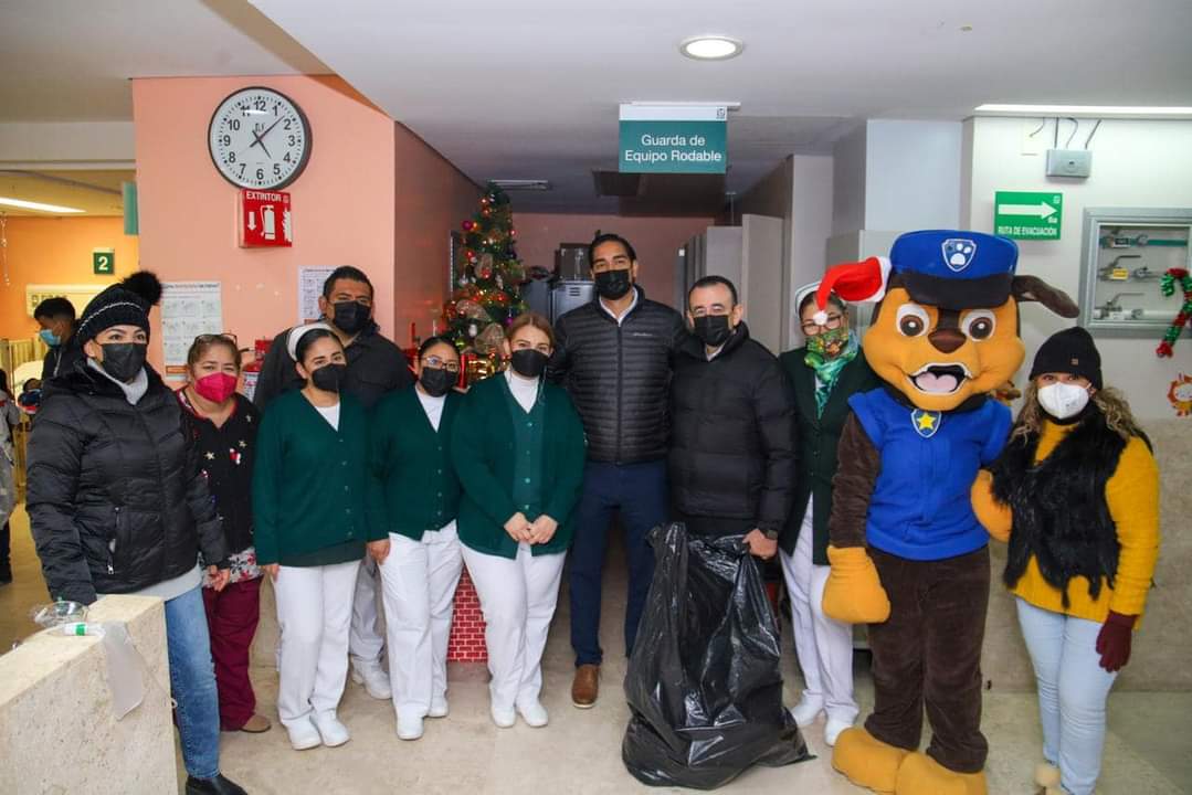 Visitó Carlos Peña Ortiz a niños del Hospital 270 del IMSS ...