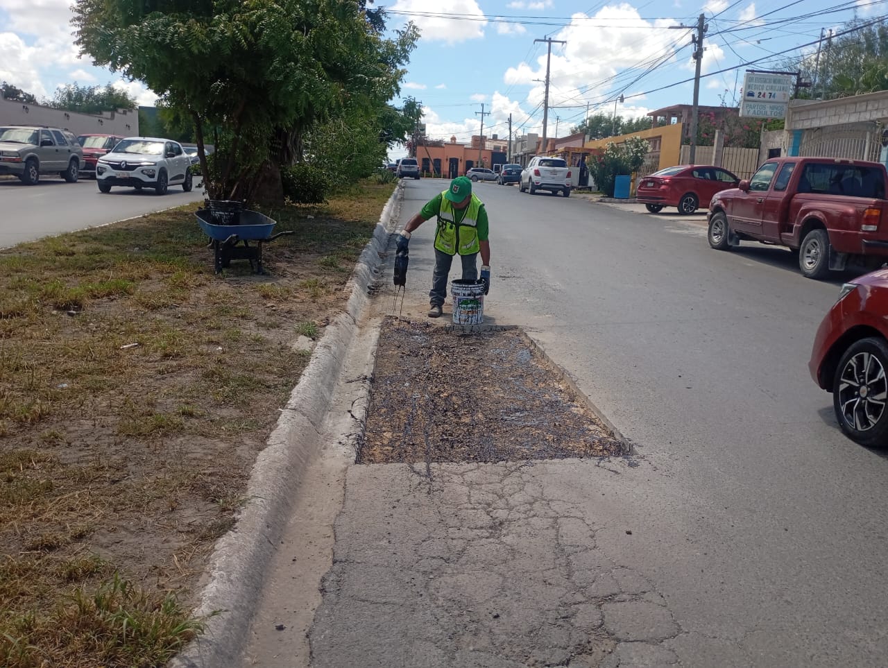 Rehabilita Gobierno de Reynosa asfalto en Jarachina, Longoria y Las ...