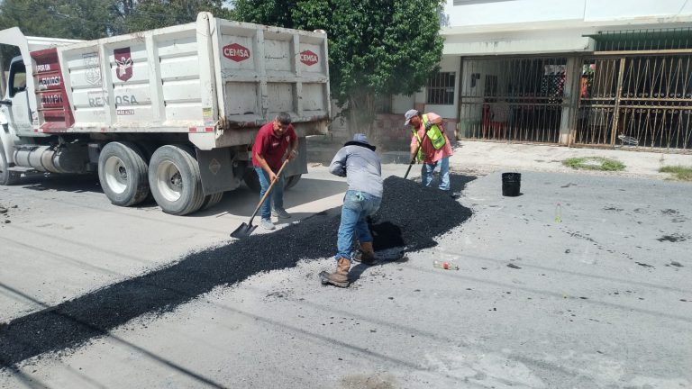 Rehabilita Gobierno de Reynosa asfalto en Jarachina, Longoria y Las ...